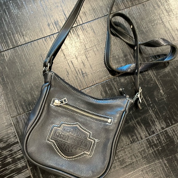 Harley-Davidson | Bags | Authentic Harley Davidson Leather Crossbody ...